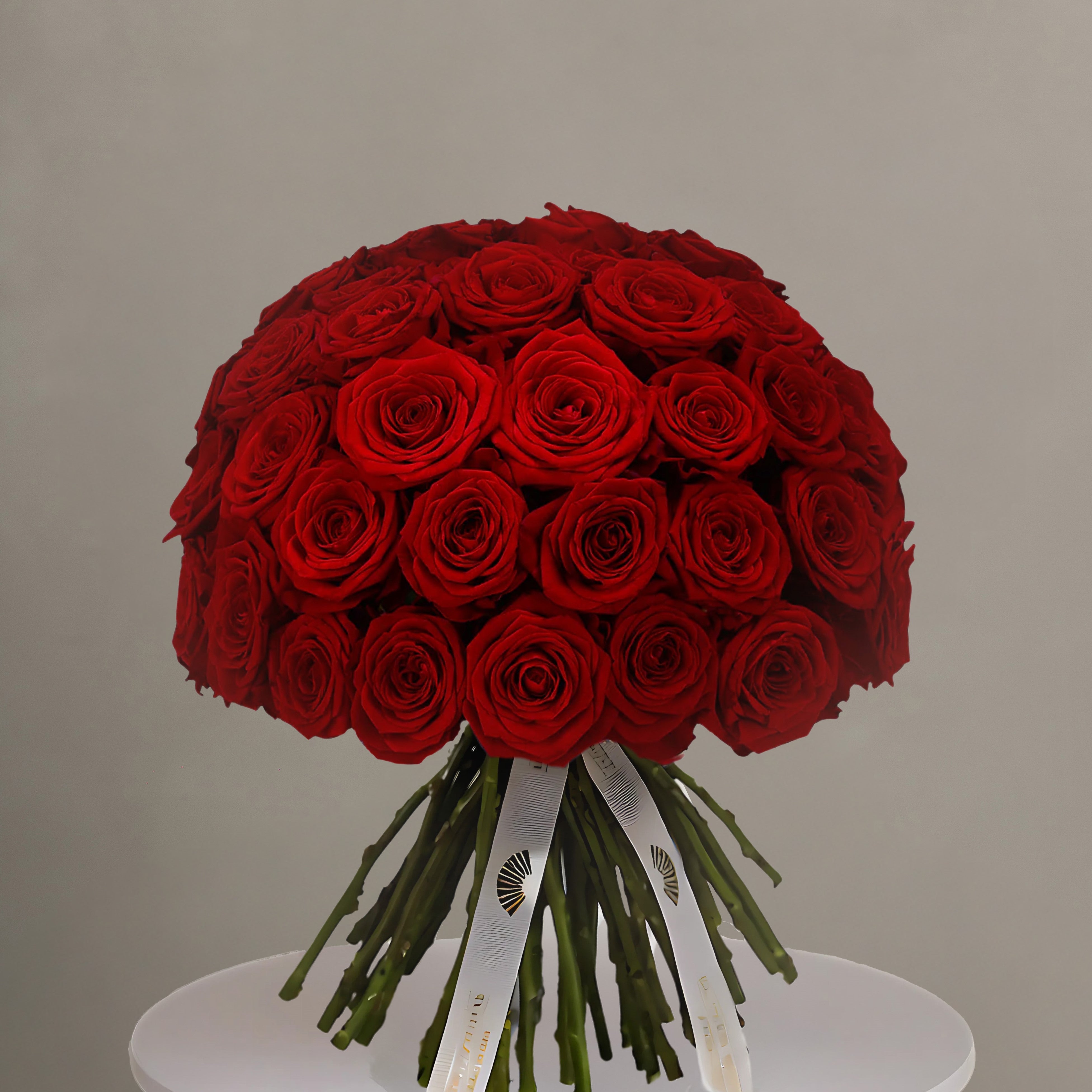 Luxury Rose Bouquet – Mandarin Oriental Jumeira, Dubai Online Shop